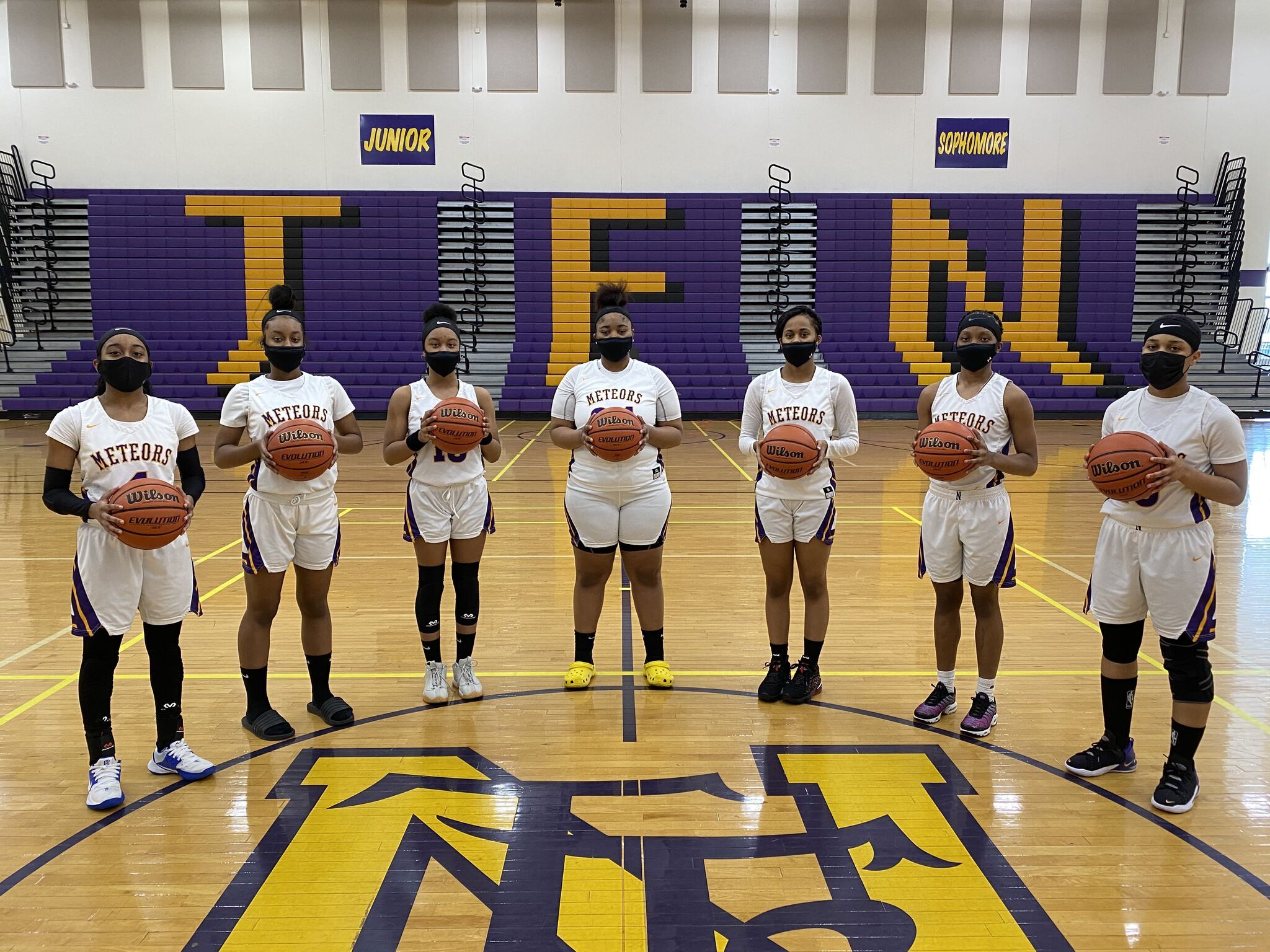 Basketball - Athletics - Thornton Fractional North